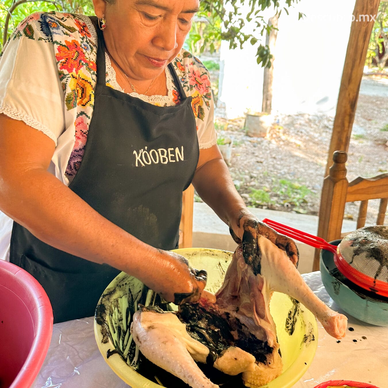 Cocina tradicional Koóben, receta de 'Relleno Negro' - Descubro