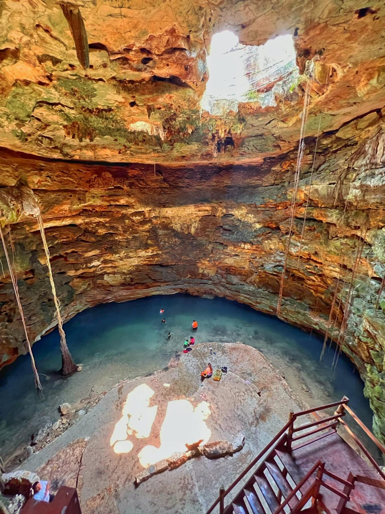 No te pierdas el Cenote Tzalam en Tixmehuac, Yucatán