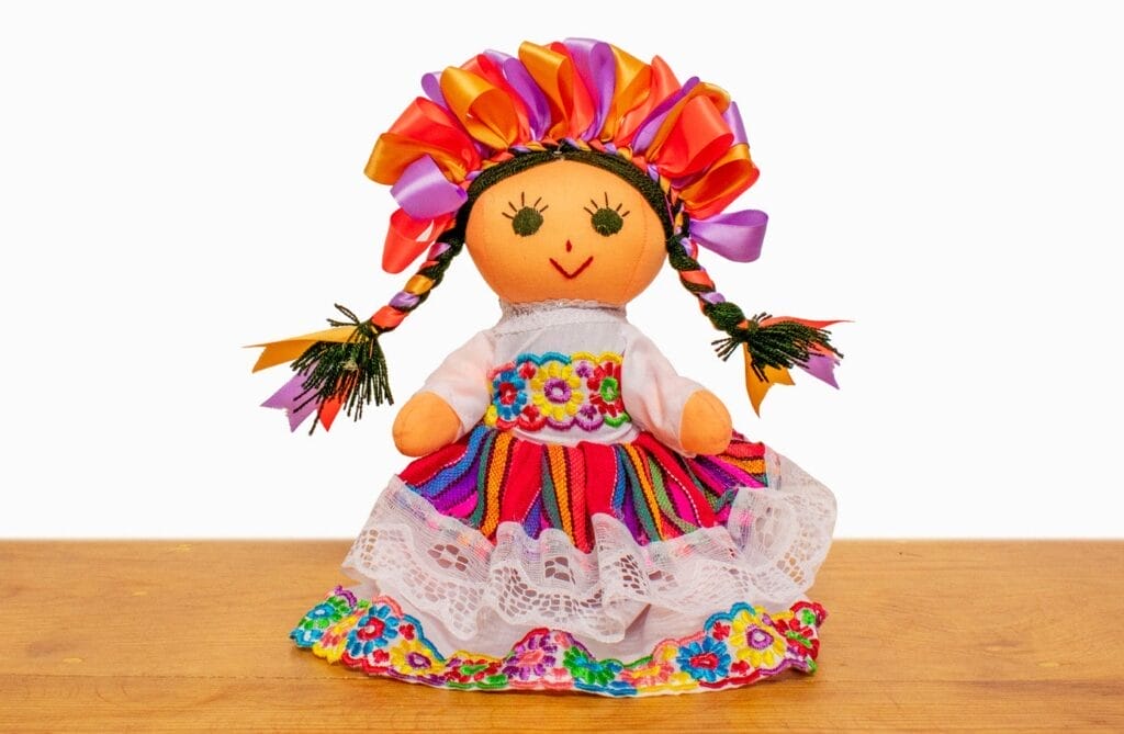 Dónde comprar y precio de la Muñeca Lele - Descubro