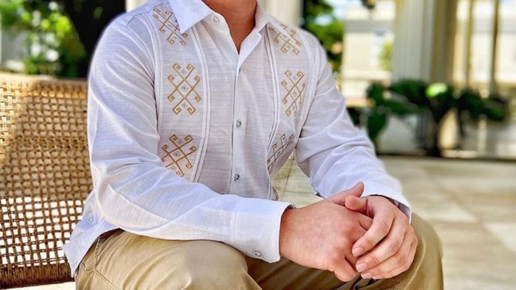 Vestimenta típica de Yucatán: Guayaberas y sus diferentes usos - Descubro